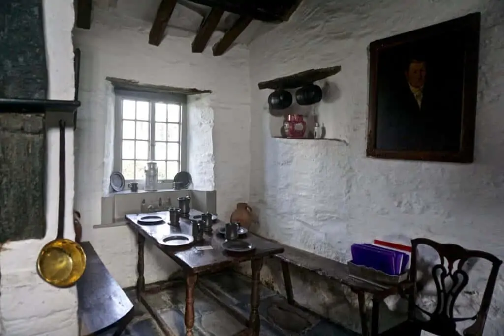 Tintagel Old Post Office, Medieval Architecture in Cornwall | solosophie
