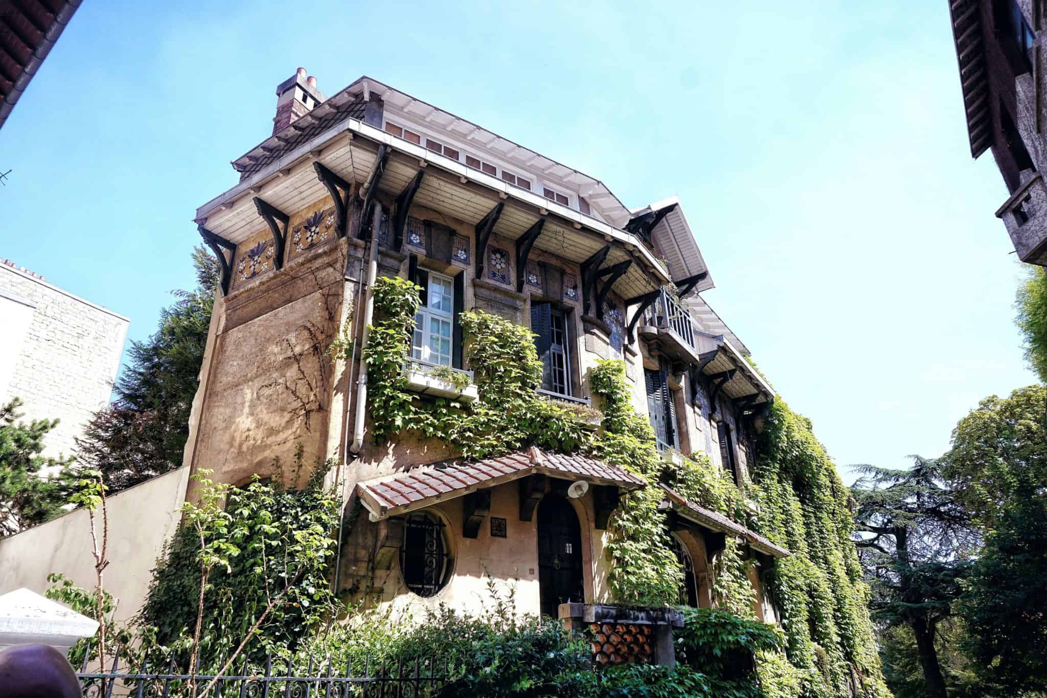 Offbeat Paris Destinations: 60+ Unusual Things to do in Paris | solosophie