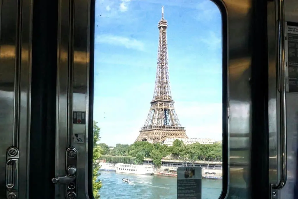 Where to Find the 10+ Best Eiffel Tower Views in Paris | solosophie