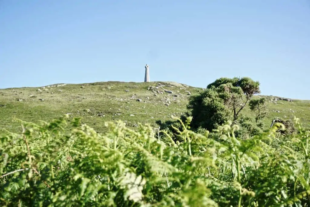 Hiking Carn Brea: A Neolithic Site near Redruth in Cornwall | solosophie