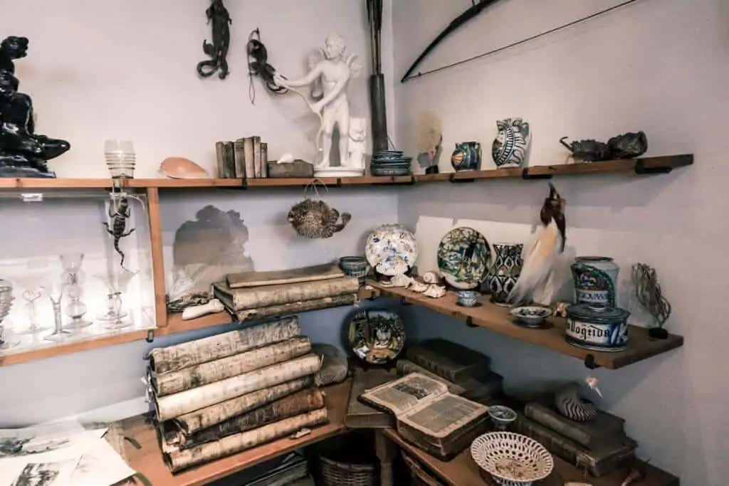 Quirky, Unusual & Small Museums in Amsterdam | solosophie