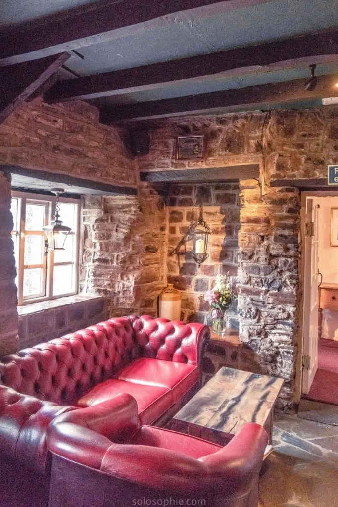 Bearslake Inn, the Most Photographed Pub in Dartmoor | solosophie