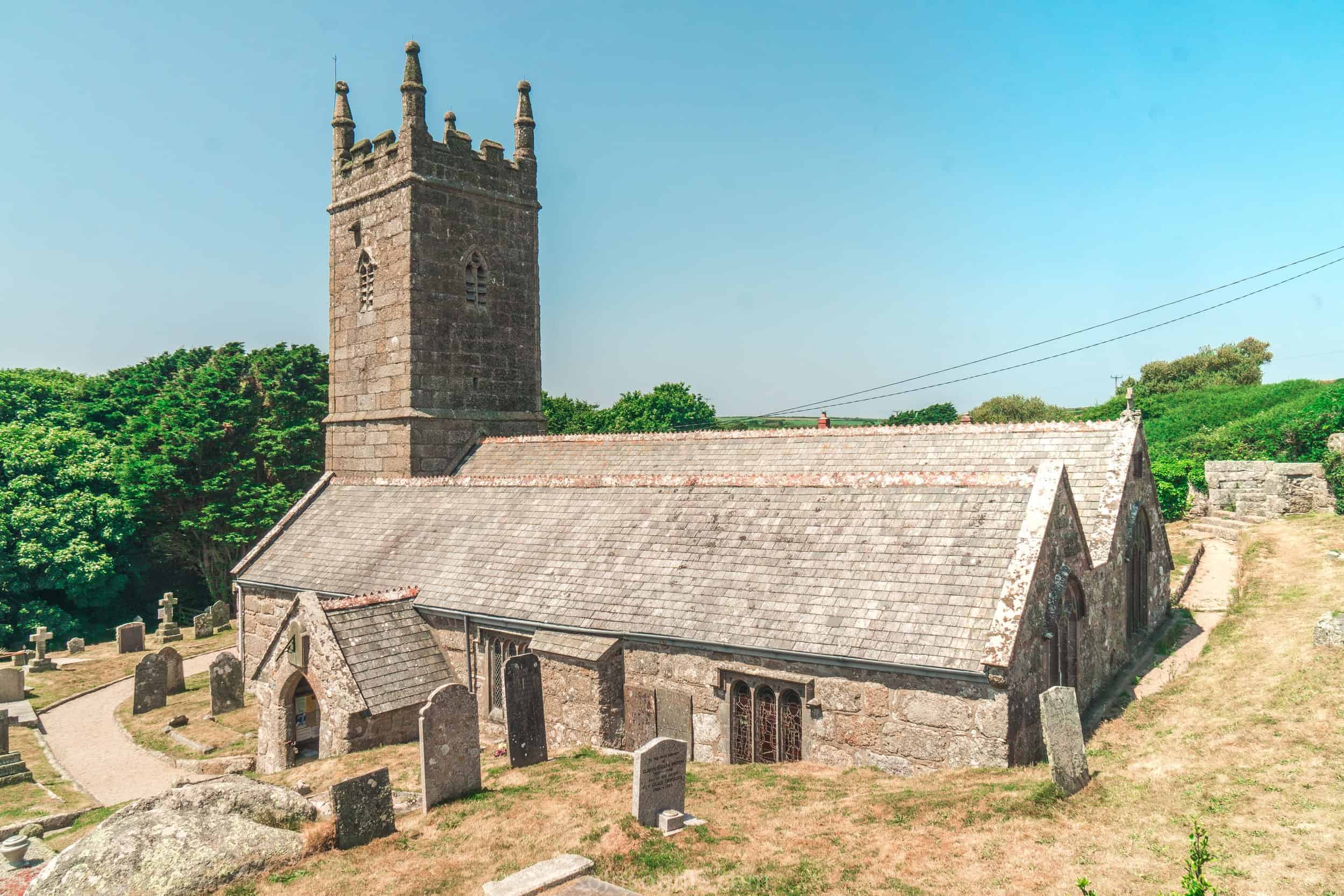 Highlights of Southern Cornwall Road Trip Itinerary | solosophie