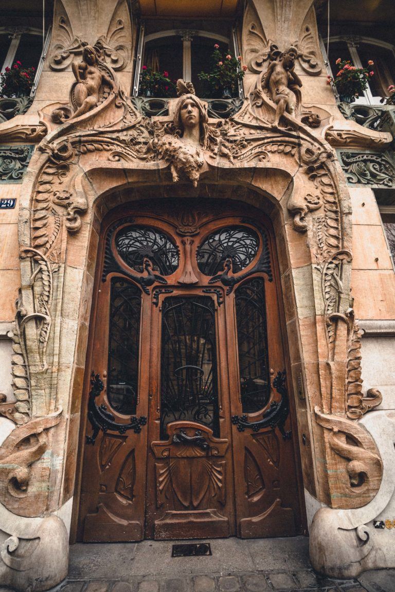 Square Rapp & Avenue Rapp: History of the Lavirotte Building | solosophie