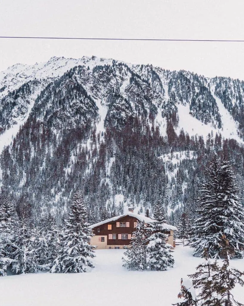 Bernina Express Review: UNESCO train of Switzerland & Italy | solosophie