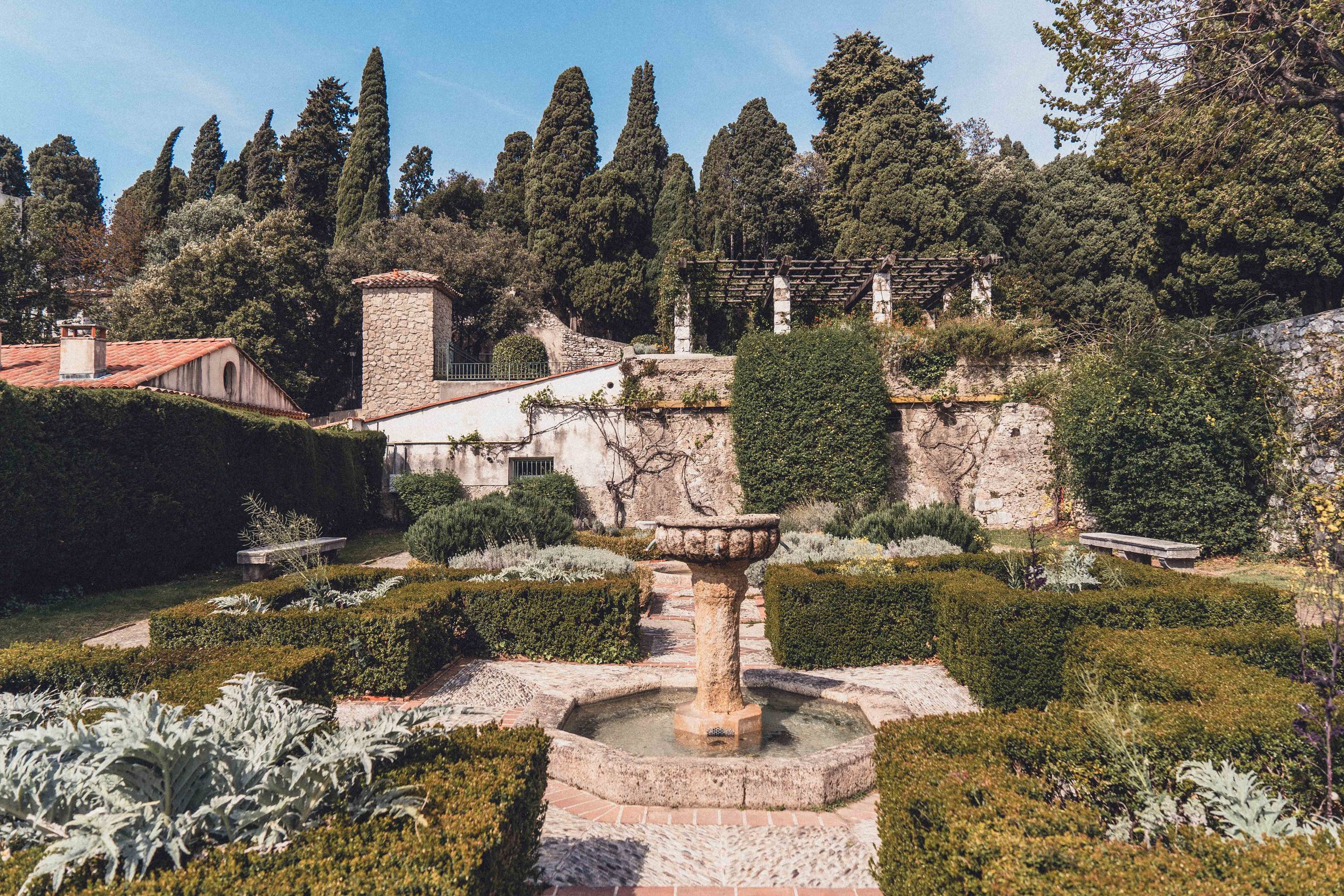 10+ Hidden Gems & Secret Spots in Nice You Should Visit | solosophie