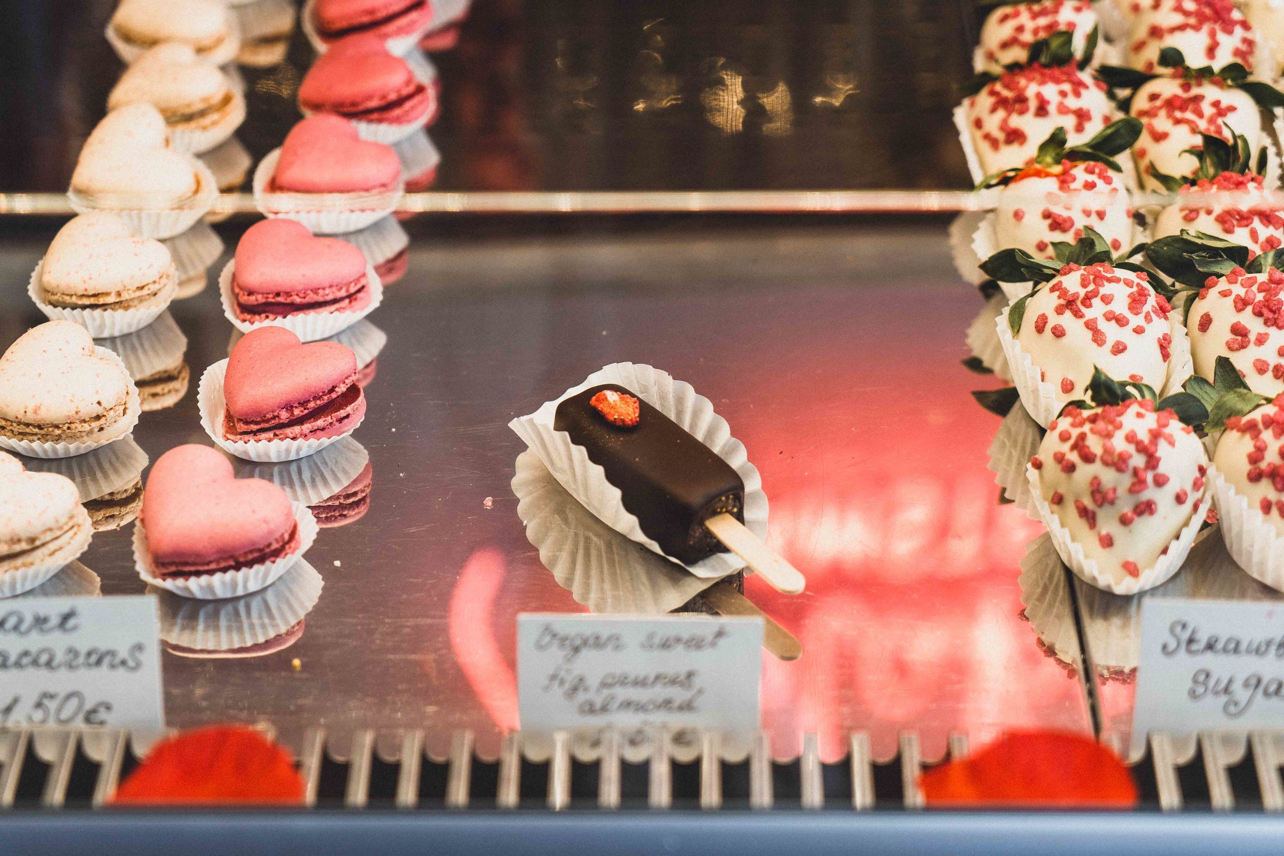 Polaberry: Visit the Most Instagrammable Café in Amsterdam | solosophie