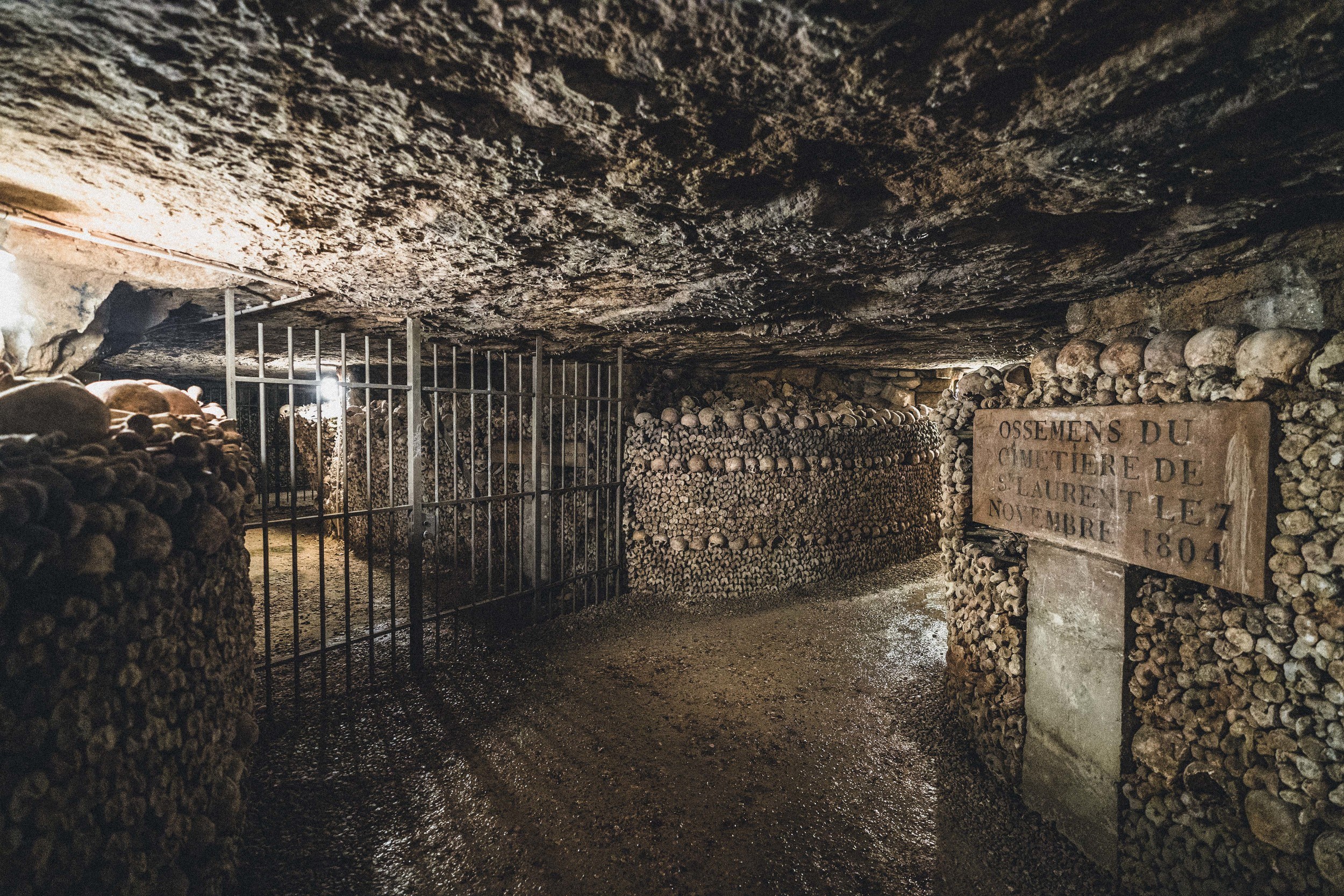 How to visit the Paris Catacombs, 14th Arrondissement | solosophie