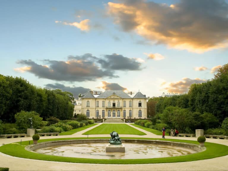 An Insider’s Guide to the Best of Paris’ 7th Arrondissement | solosophie