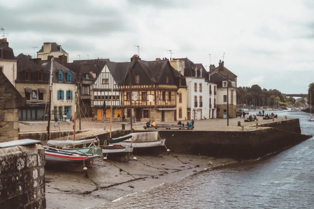 A Guide to the Best Things to do in Auray, France | solosophie