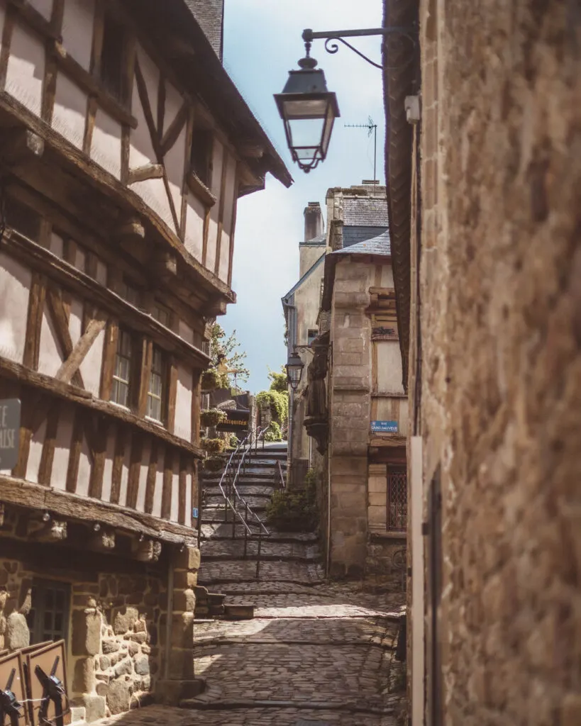A Guide to the Best Things to do in Auray, France | solosophie