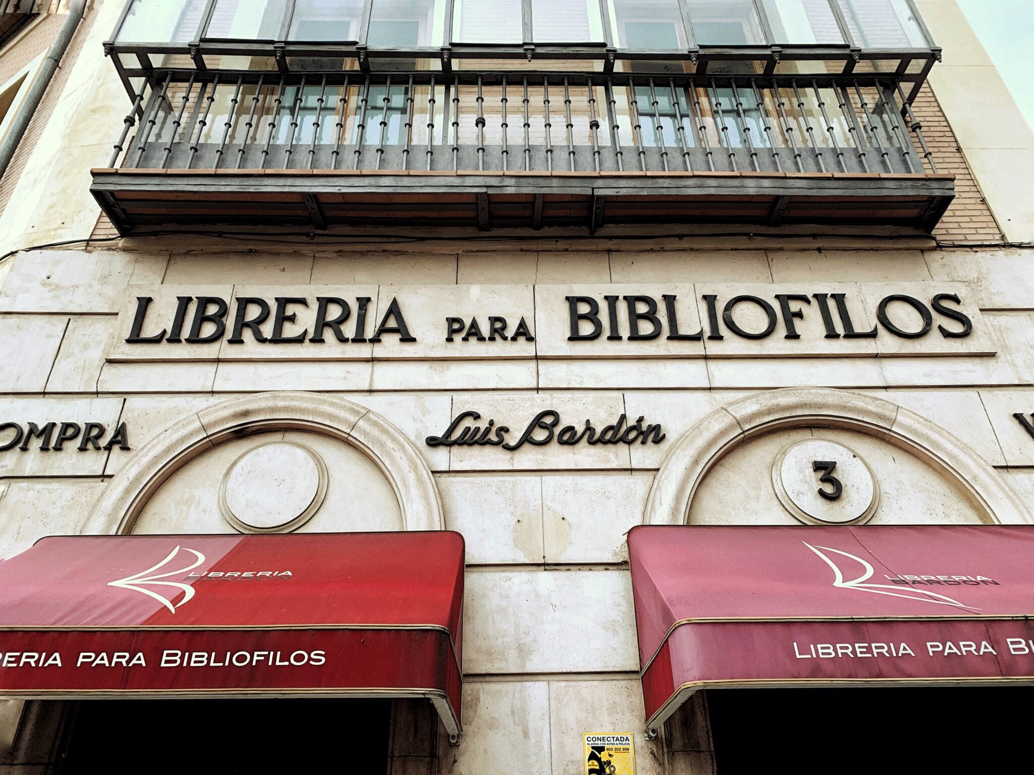 These Madrid Bookshops Will Steal Your Heart | solosophie