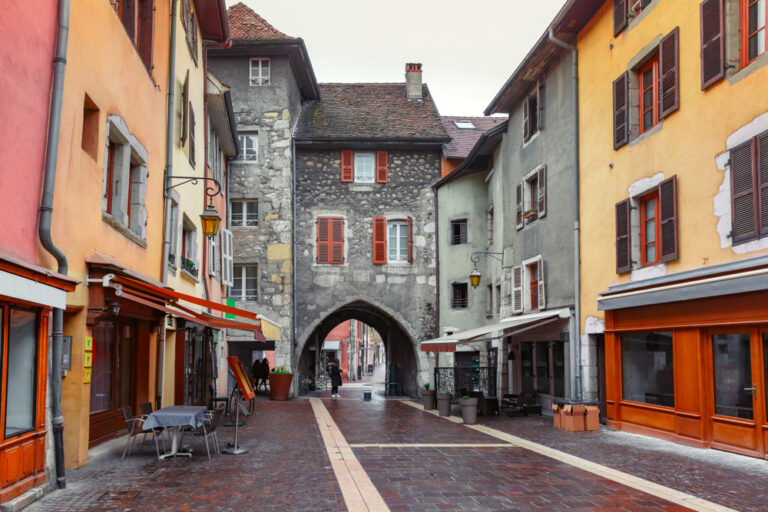 An Insider's Guide to the 10+ Best Things to do in Annecy