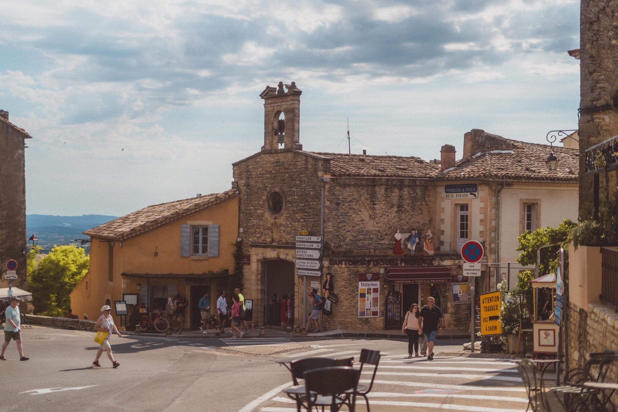 An Insider's Guide to the Best Things to do in Gordes, France