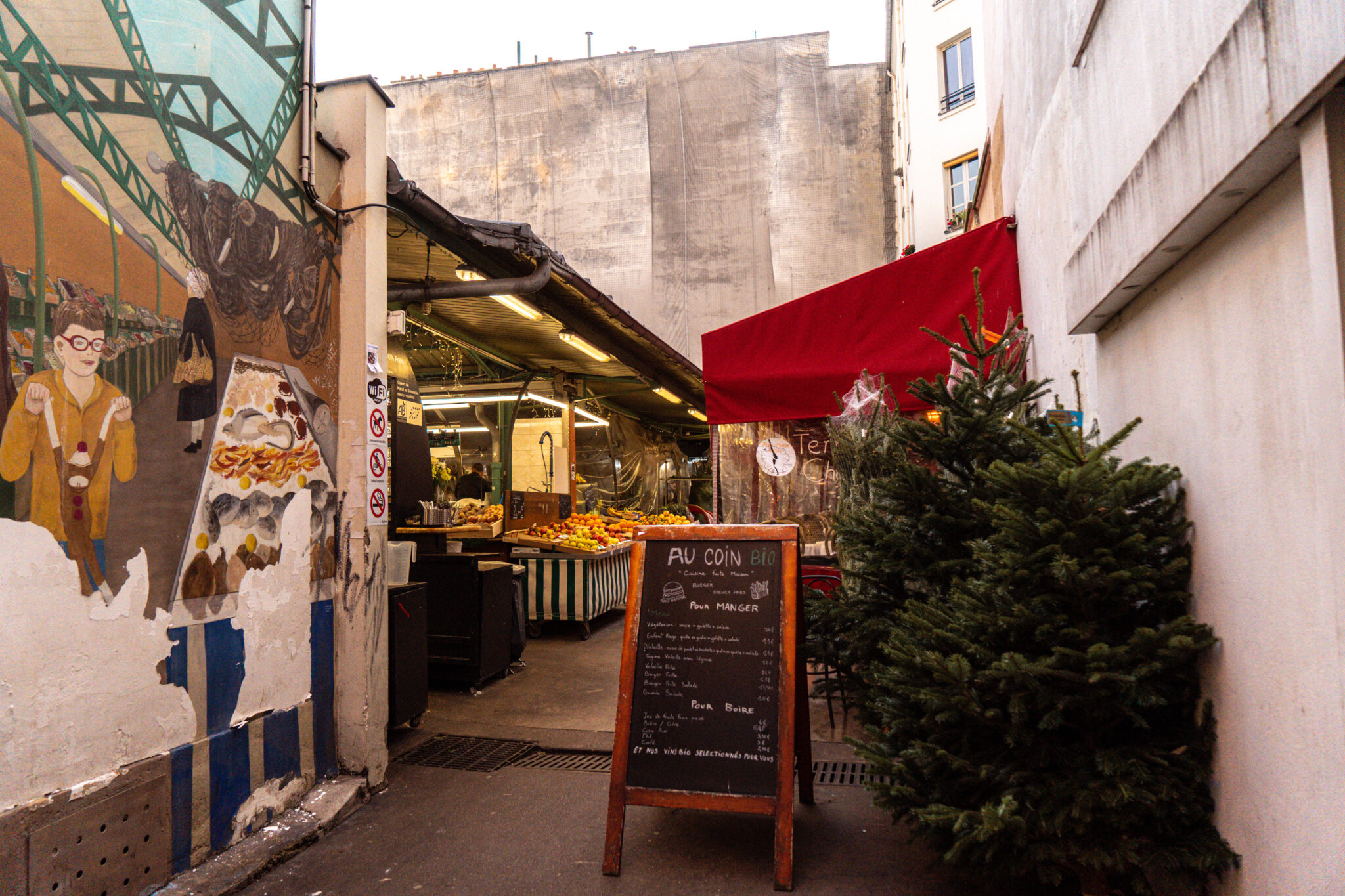 How to Visit the Marché des Enfants Rouges, Le Marais