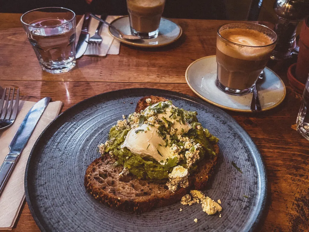 How to Spend the Perfect One Day in East London Itinerary