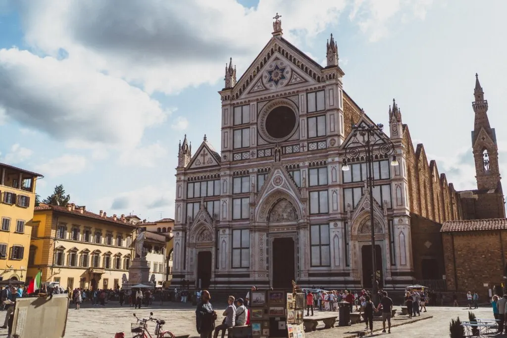 Unforgettable Piazzas in Florence (Best Florence Squares)