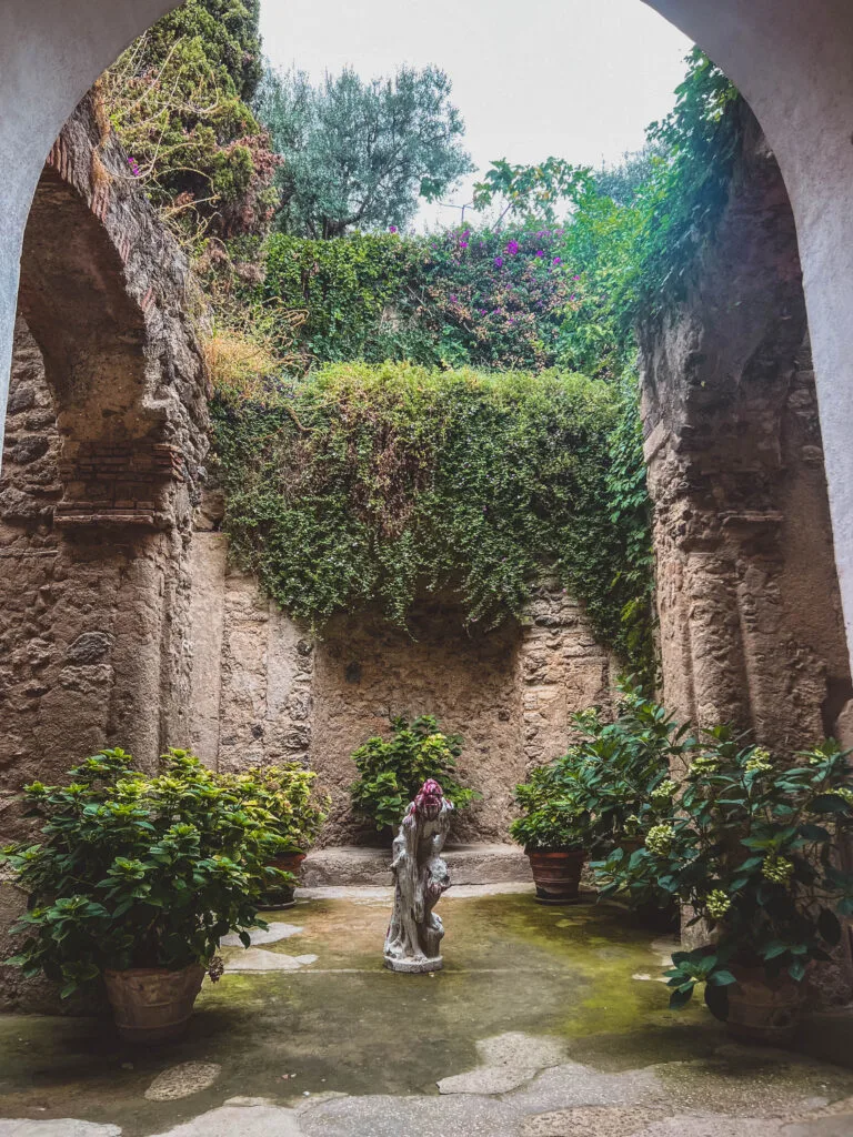 How to Visit Castello Aragonese d'Ischia (Aragonese Castle)