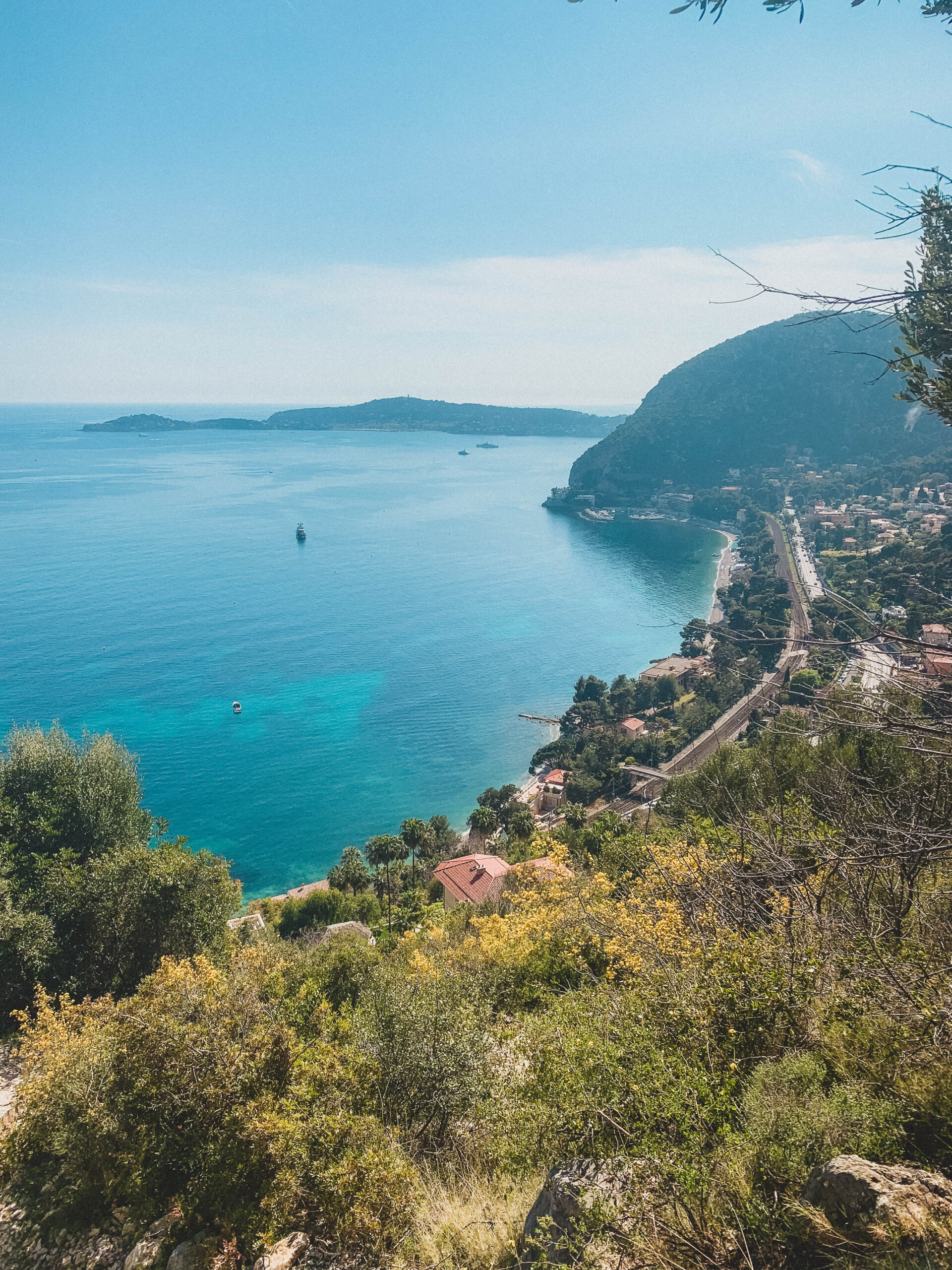 Èze: The Medieval Hilltop Town of the French Riviera | solosophie