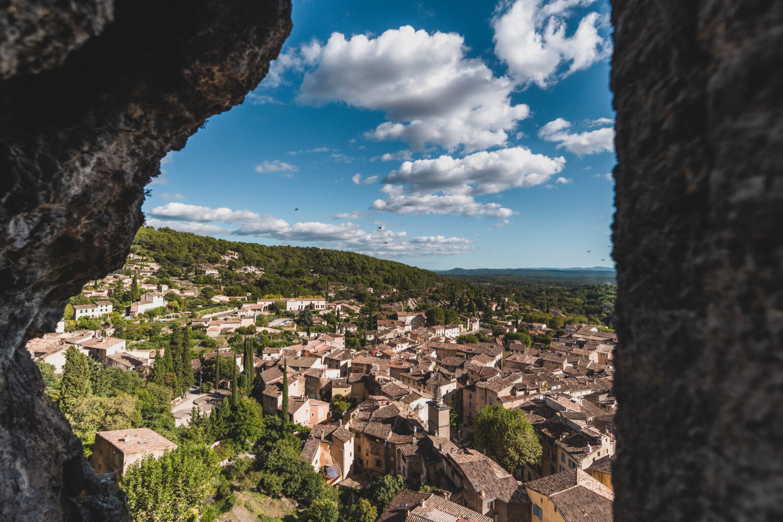 Cotignac Guide: A Delightful Village in the Heart of the Var | solosophie