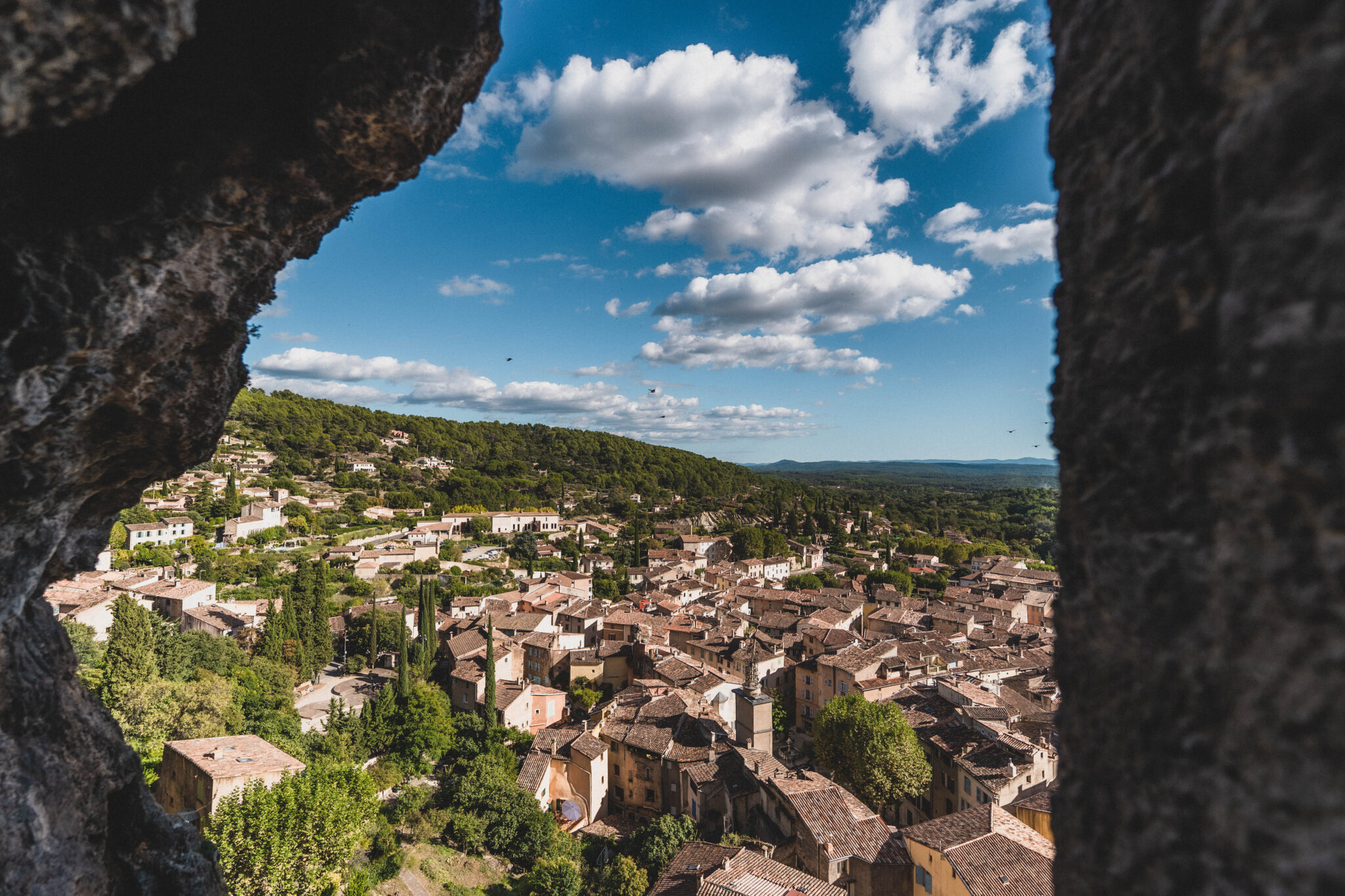 Cotignac Guide: A Delightful Village in the Heart of the Var | solosophie