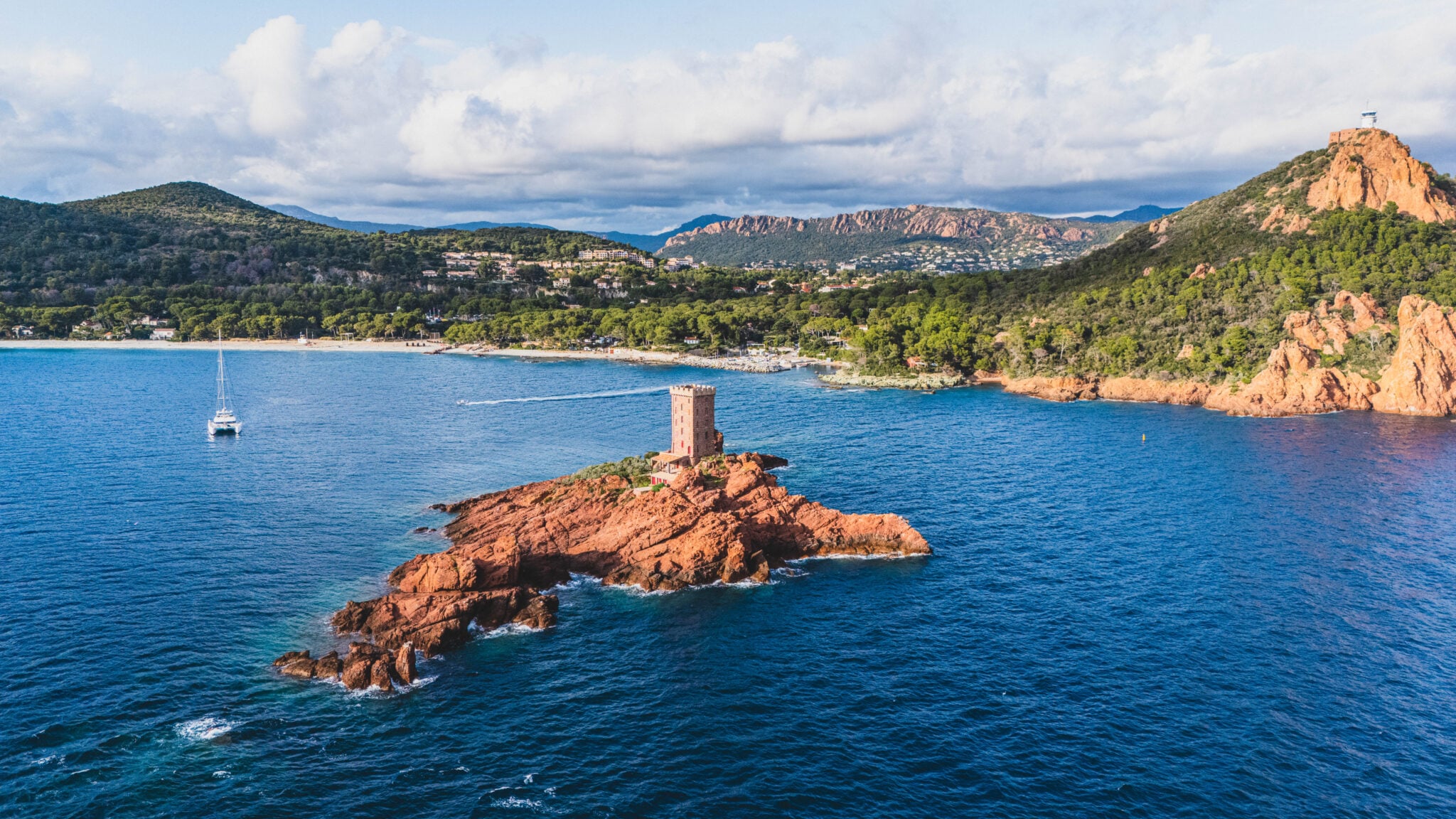 Best Things to do in Saint-Raphaël (Cap Dramont & Île d'Or) | solosophie