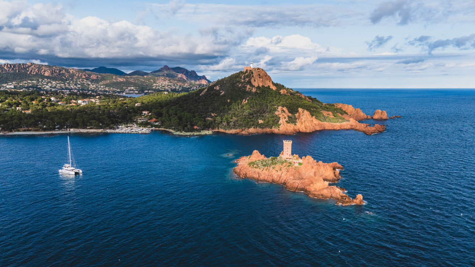 Best Things to do in Saint-Raphaël (Cap Dramont & Île d'Or) | solosophie