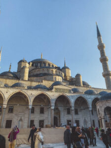 How to Visit the Blue Mosque in Istanbul: What to See, Dress Code ...