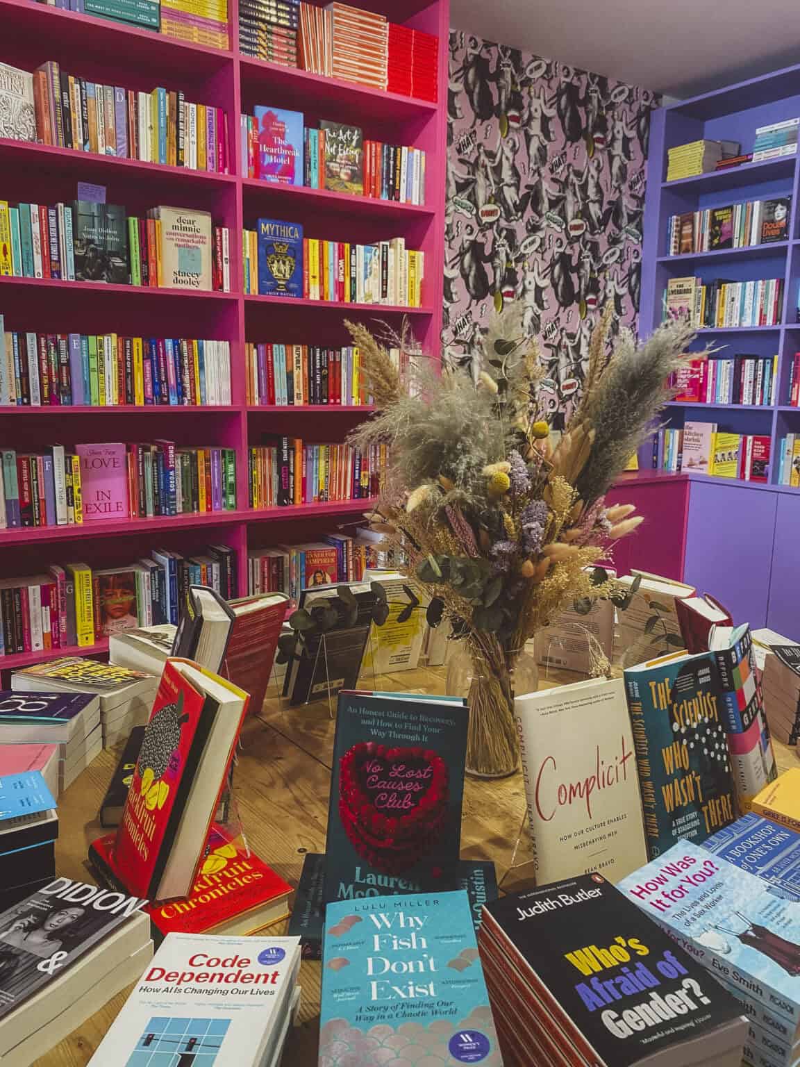 10+ Best Bookshops in Edinburgh You Must Visit (Local Guide for Book ...